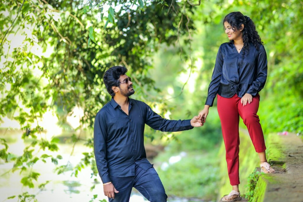 10 Romantic Pre-Wedding Photoshoot Poses to Capture Your Love Story