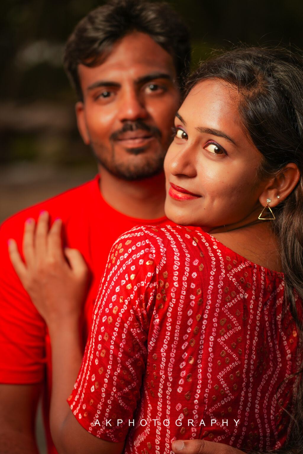 Save the Date Dress Ideas for Your Photoshoot in Kerala: Styling Tips ...